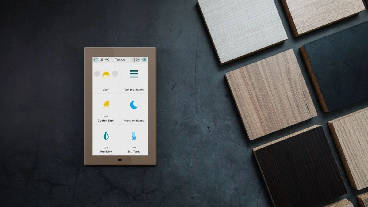 Zennio CX50: nueva pantalla táctil KNX de 5' para el control ...